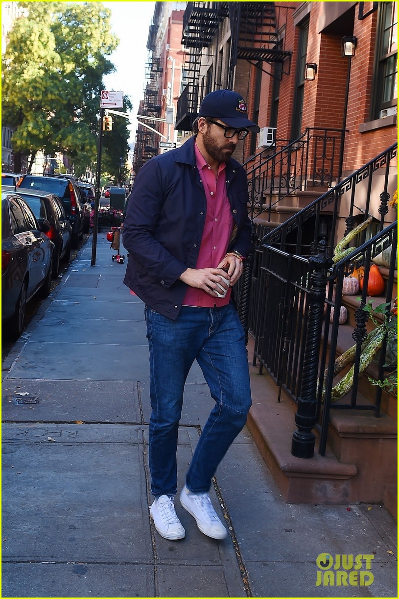 Taylor Swift Joins Blake Lively, Ryan Reynolds, Hugh Jackman, Shawn Levy & Bradley Cooper in NYC ...