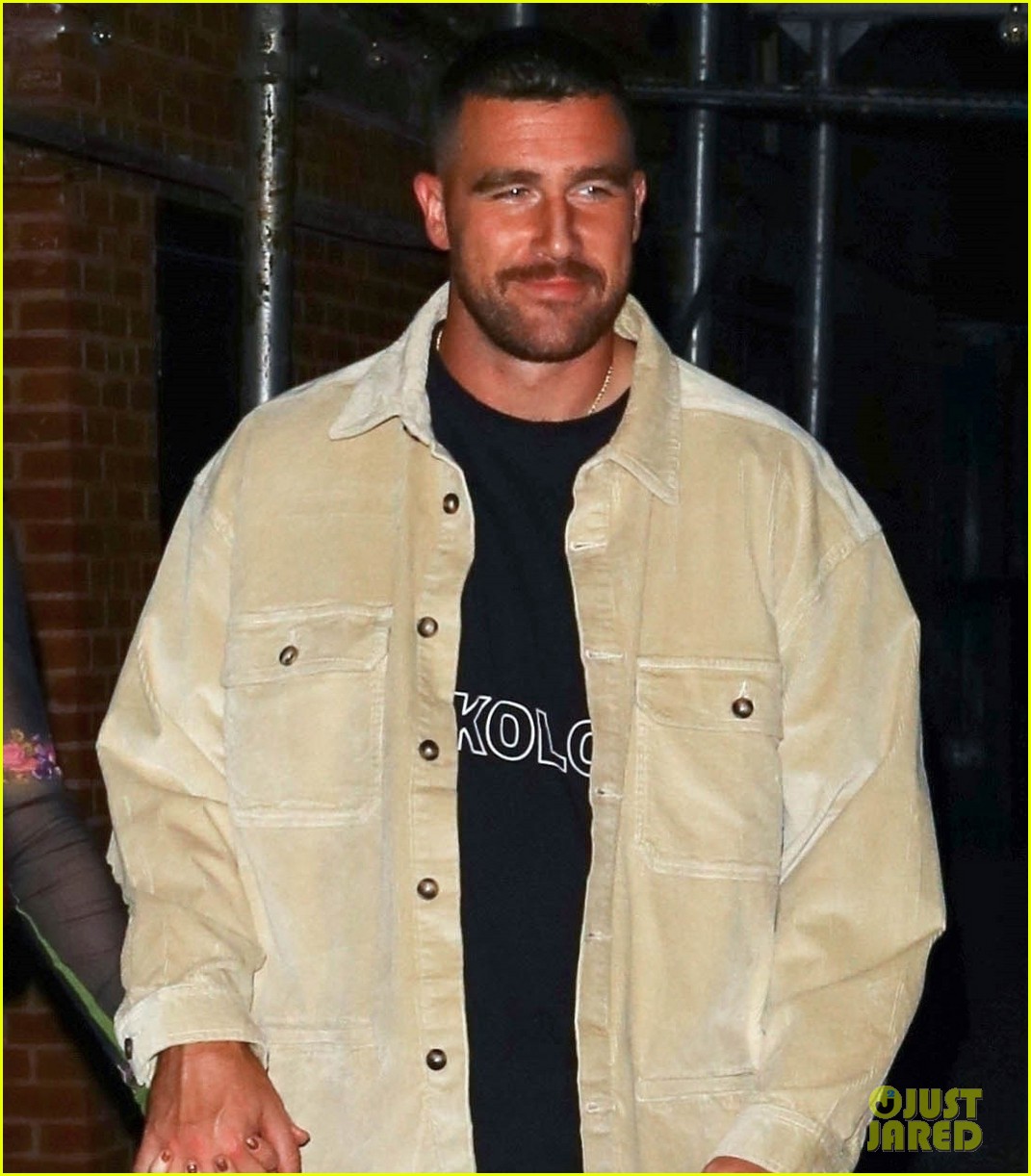 Taylor Swift & Travis Kelce Hold Hands On Second Night Out in NYC!: Photo 4977655 | Taylor Swift ...