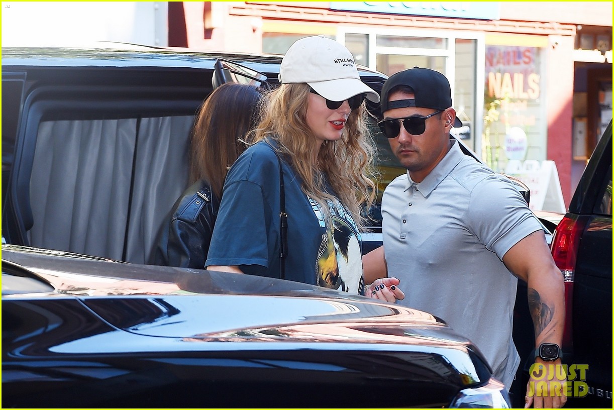 Taylor Swift Hangs Out With Miles Teller's Wife Keleigh Sperry at Recording Studio Amid Travis ...