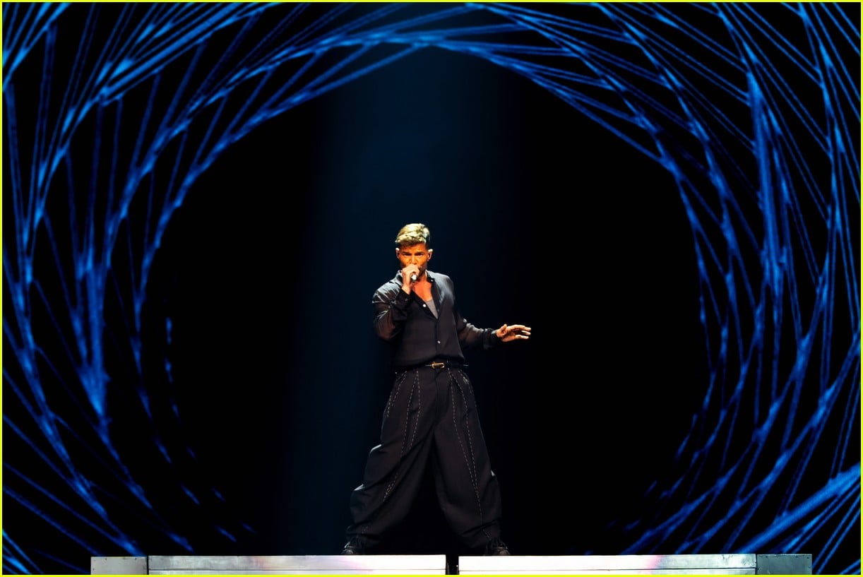 Enrique Iglesias, Ricky Martin & Pitbull, 'The Trilogy Tour': Set List ...