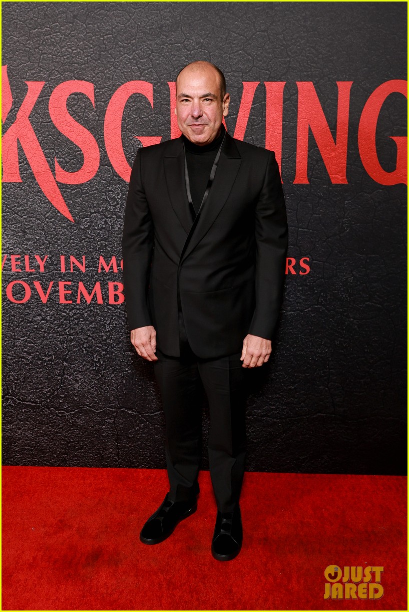 Addison Rae Returns to Red Carpet For First Time in 9 Months at ...