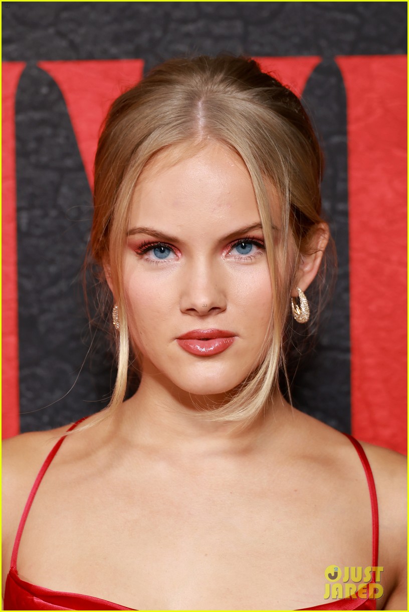 Addison Rae Returns to Red Carpet For First Time in 9 Months at ...