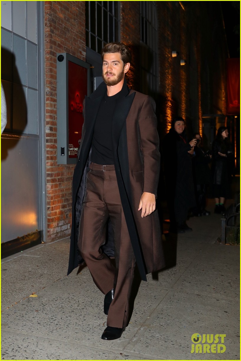 Andrew Garfield Keeps Warm in a Very Chic Brown Jacket During NYC ...