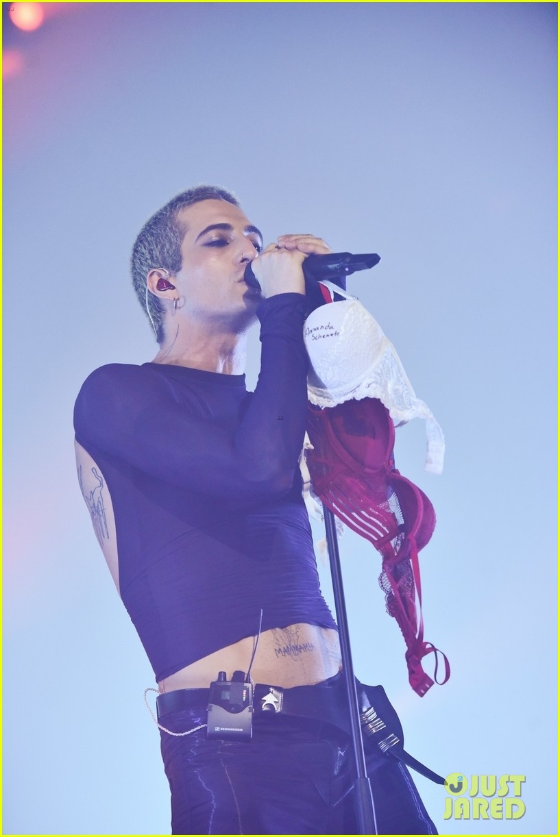 Dove Cameron Leaves Maneskin Concert with Lead Singer Damiano David in ...