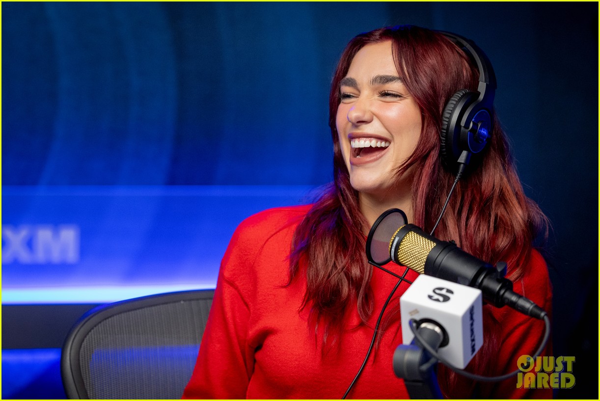 Dua Lipa Hates Ankle Socks & Will Houdini You If You Wear Them: Photo ...