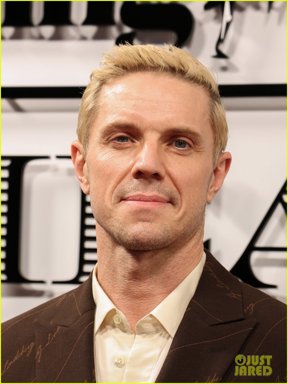 Tom Hiddleston & Zawe Ashton Couple Up, Nicole Scherzinger Wins Big at ...