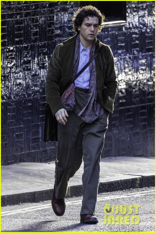 Kit Harington Films 'Eternal Return' Alongside Naomi Scott & Simon ...