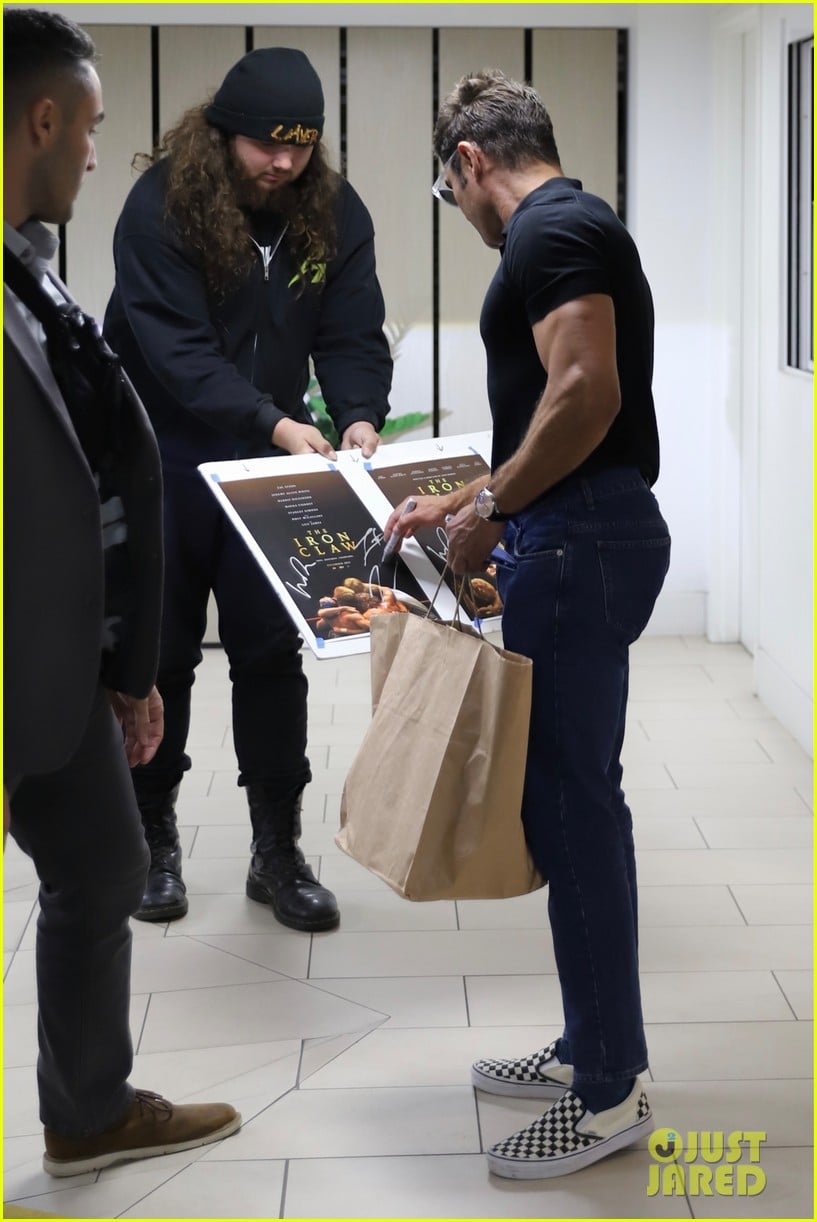 Zac Efron Joins 'The Iron Claw' Co-Stars Jeremy Allen White & Harris Dickinson at Press Event ...