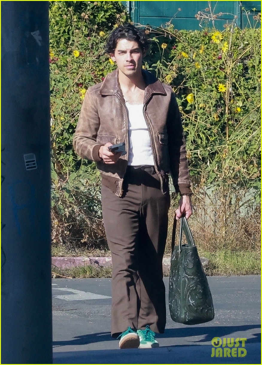 Joe Jonas Hangs Out With 'Devotion' Co-Star Spencer Neville During Down ...