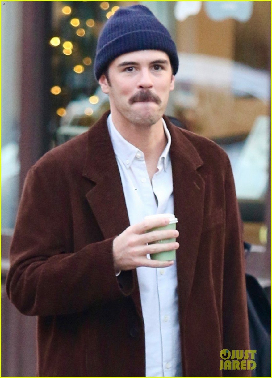 Dakota Johnson Grabs Coffee with BFF Blake Lee in NYC: Photo 4986595 ...