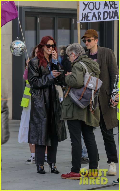 Dua Lipa Gives First Listen of New Single 'Houdini' to Fans on the ...