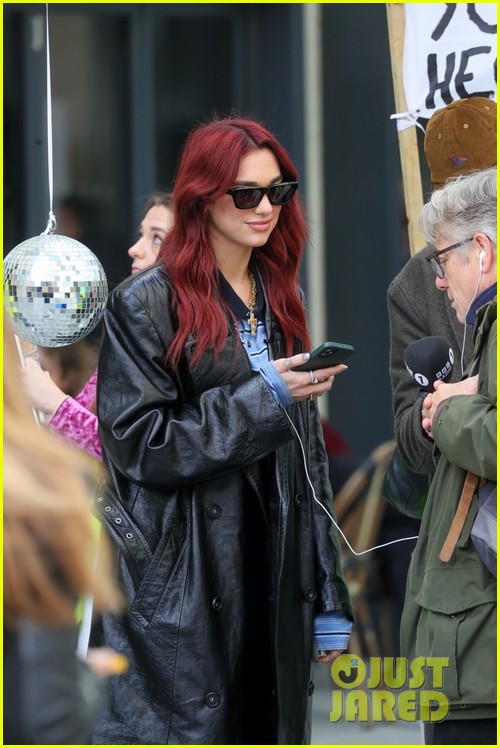 Dua Lipa Gives First Listen of New Single 'Houdini' to Fans on the ...