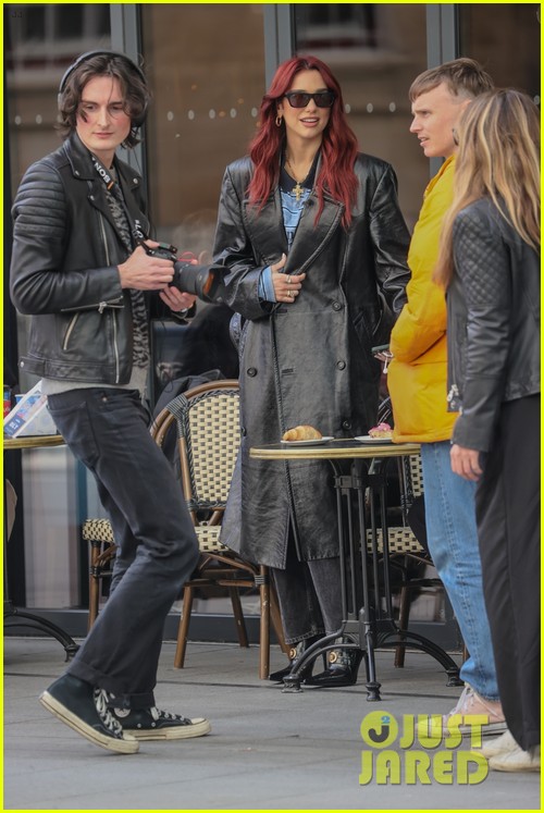 Dua Lipa Gives First Listen of New Single 'Houdini' to Fans on the ...