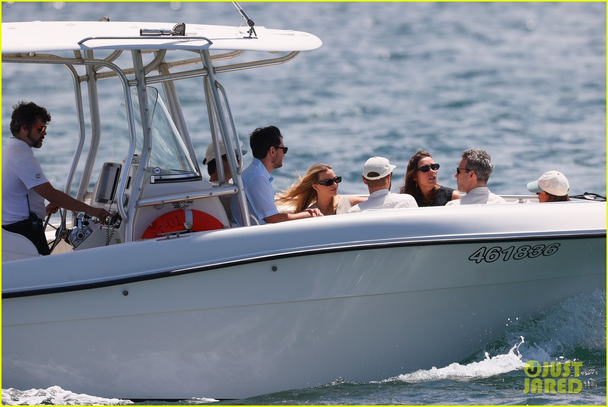 Margot Robbie & Husband Tom Ackerley Look So Cute Together in New ...