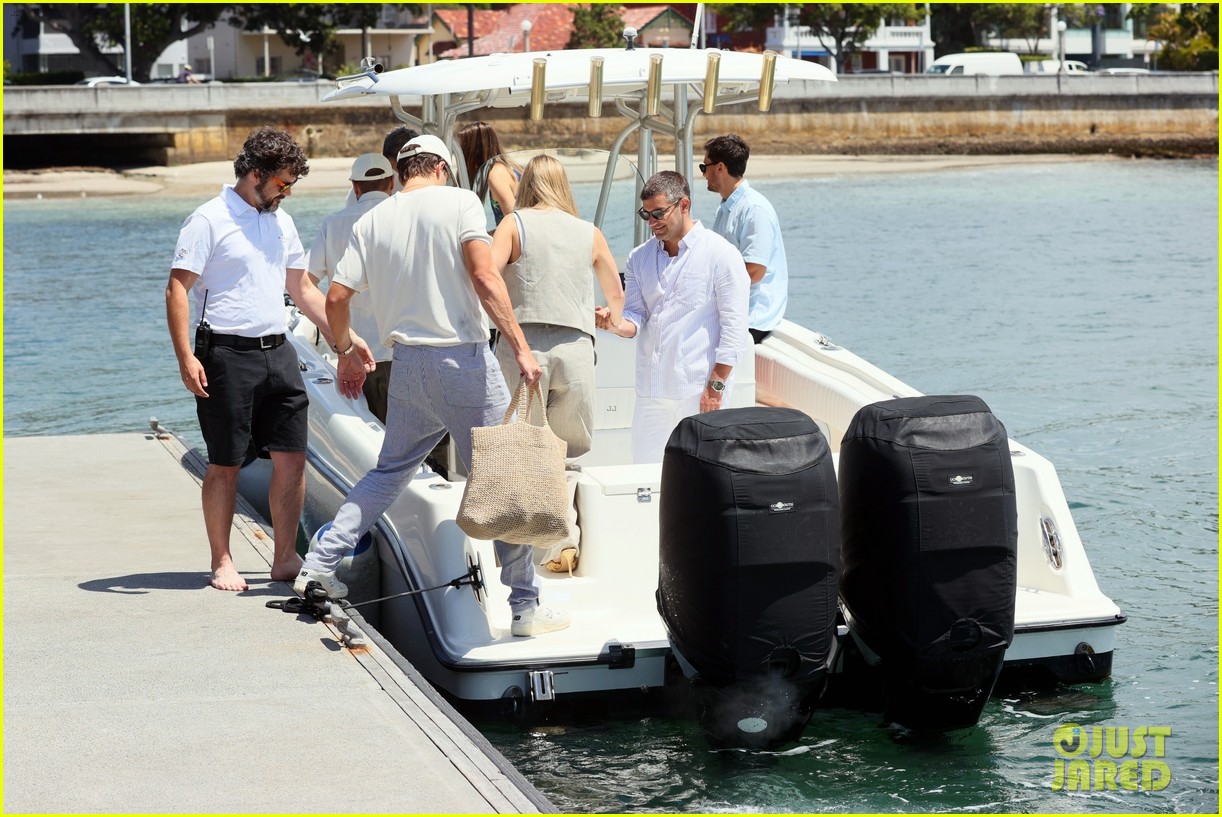 Margot Robbie & Husband Tom Ackerley Look So Cute Together in New ...