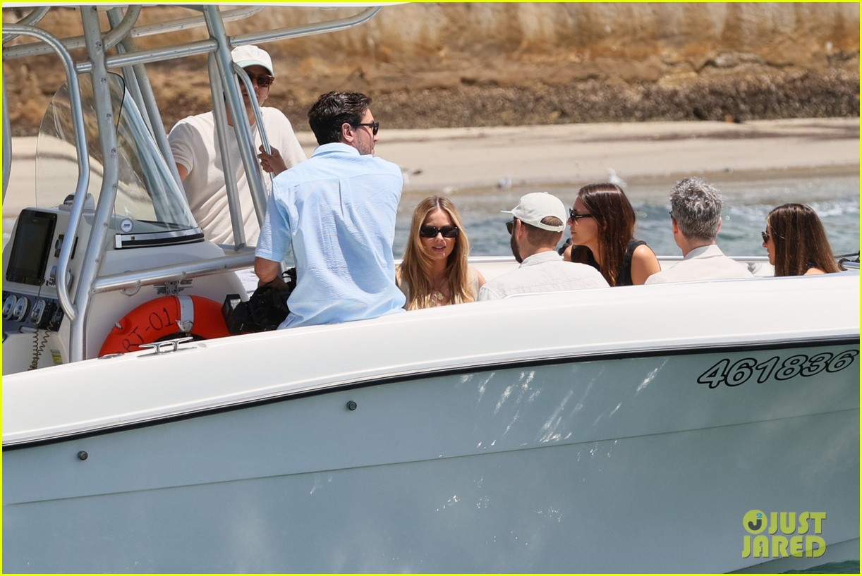 Margot Robbie & Husband Tom Ackerley Look So Cute Together in New ...