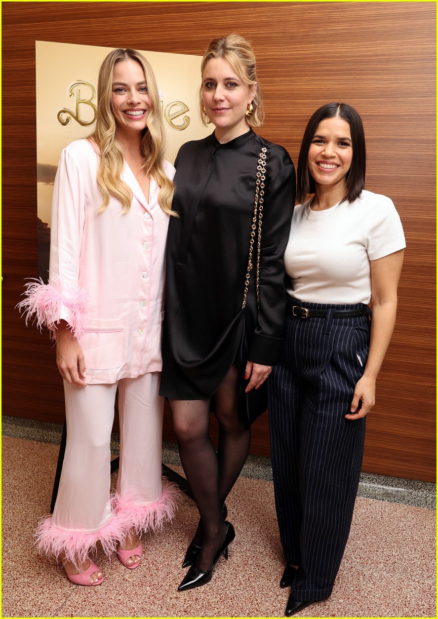 Margot Robbie Returns to Her Barbiecore Pink Outfits for 'Barbie ...