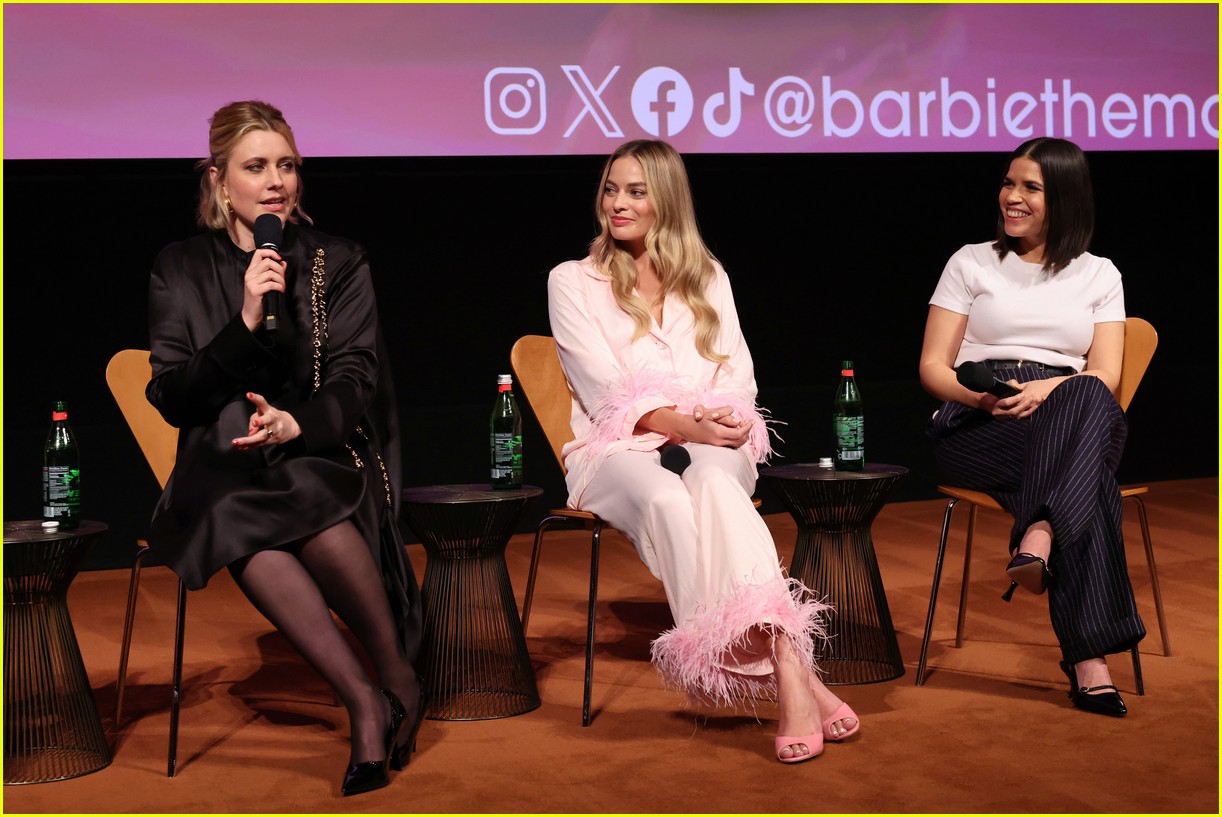 Margot Robbie Returns to Her Barbiecore Pink Outfits for 'Barbie ...