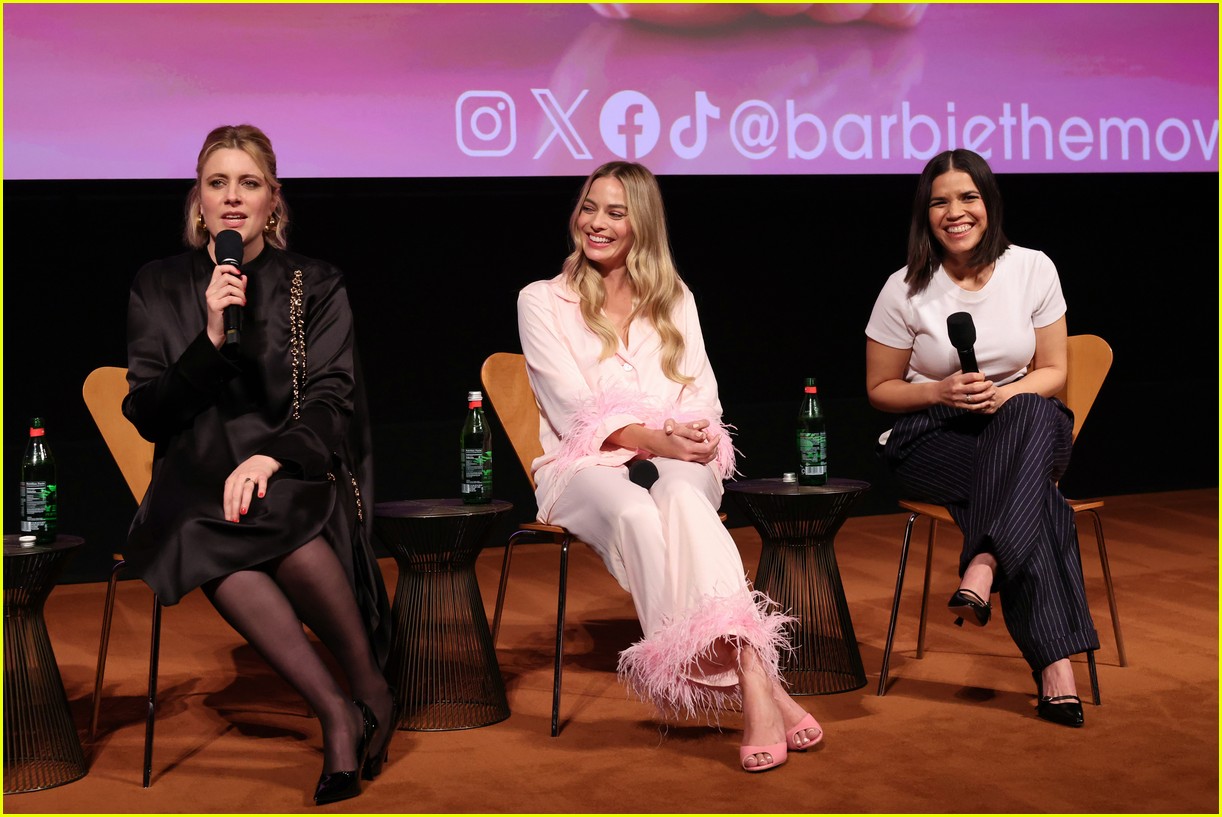 Margot Robbie Returns to Her Barbiecore Pink Outfits for 'Barbie ...