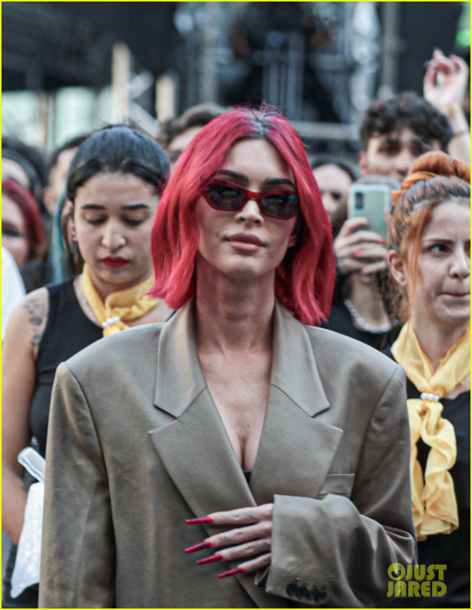 Megan Fox Cheers on Machine Gun Kelly's Set During GP Week, Wears a ...