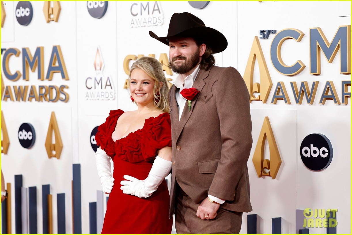 Newcomers Megan Moroney & Hailey Whitters Look Stunning in Red Dresses ...