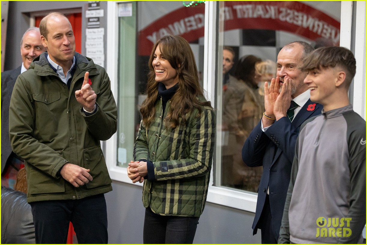 Kate Middleton Rides Bike in Scotland, Comforts Young Boy Who Fell Off ...