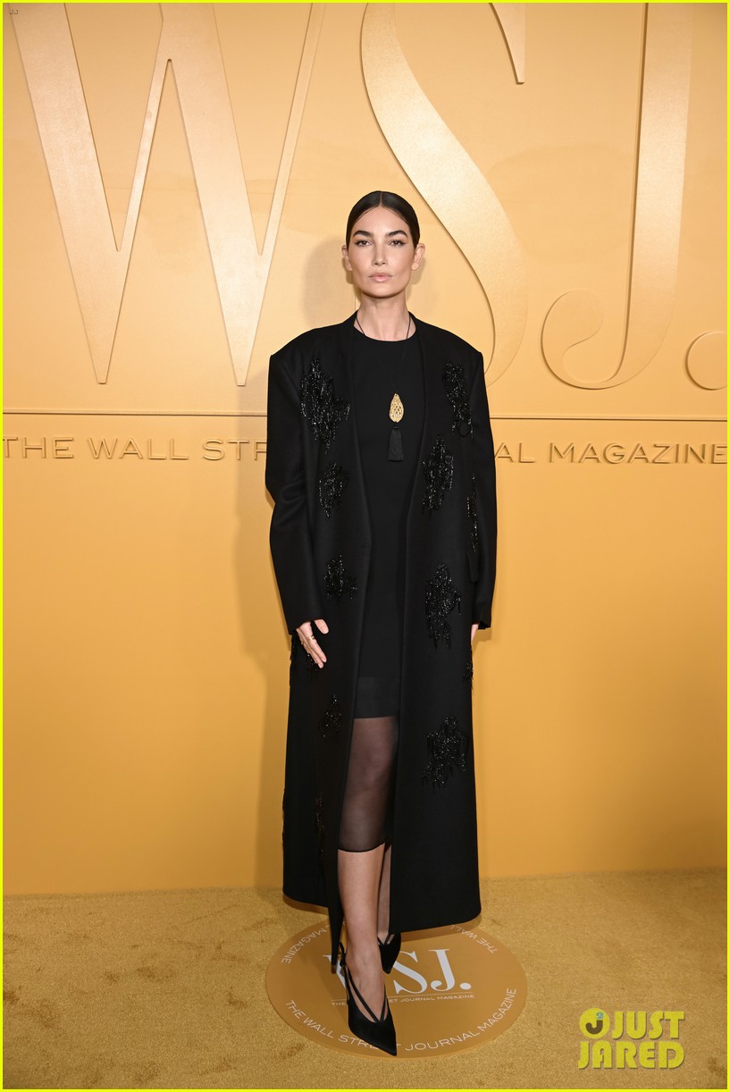 Renee Rapp, Trevor Noah, & Julia Louis-Dreyfus Arrive in Style for ...