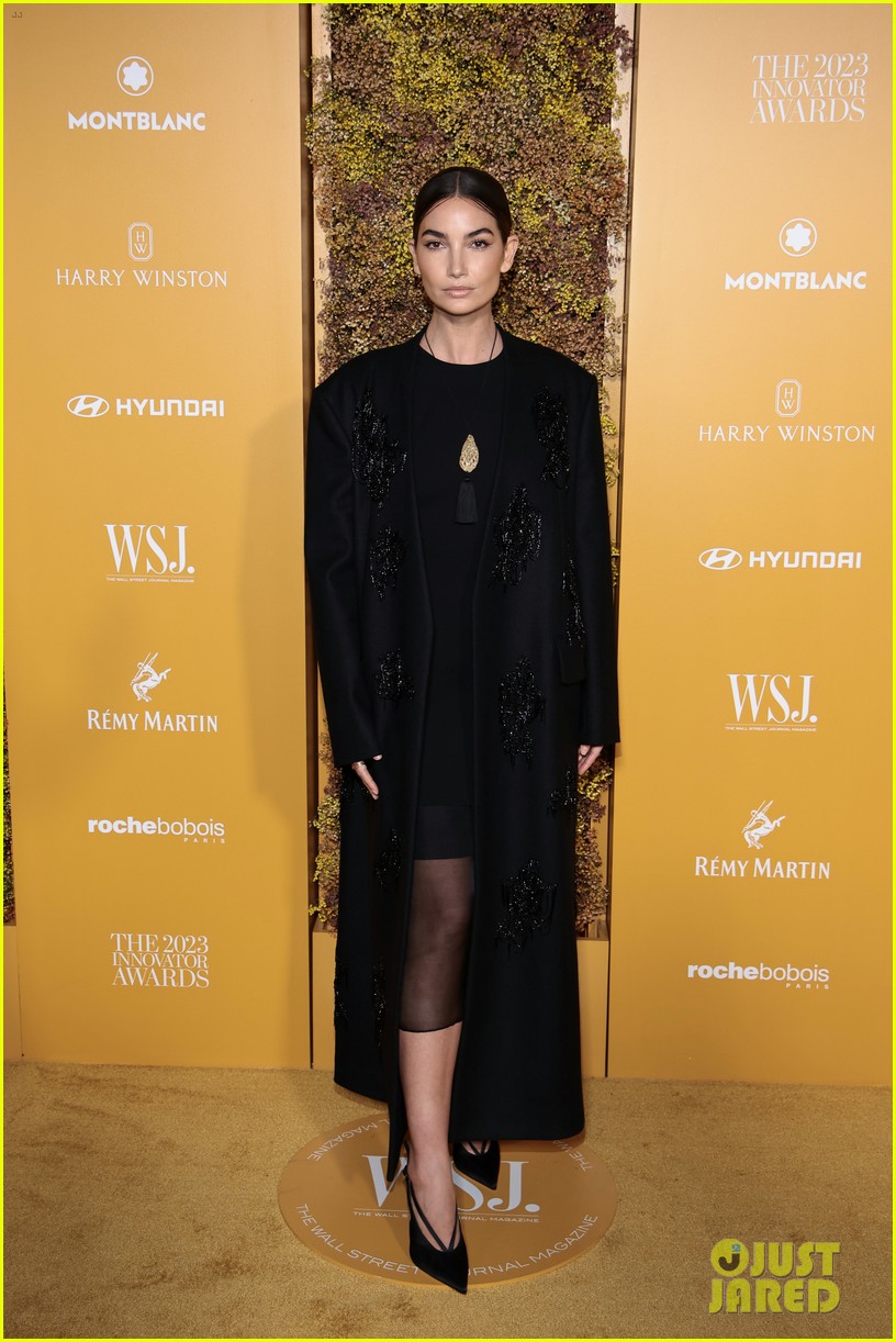 Renee Rapp, Trevor Noah, & Julia Louis-Dreyfus Arrive in Style for ...