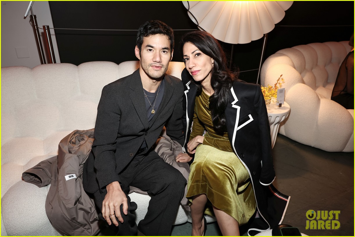 Renee Rapp, Trevor Noah, & Julia Louis-Dreyfus Arrive in Style for ...