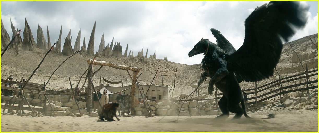 Zack Snyder's 'Rebel Moon - Part One: A Child of Fire' Trailer Debuts, Sofia Boutella & Charlie ...