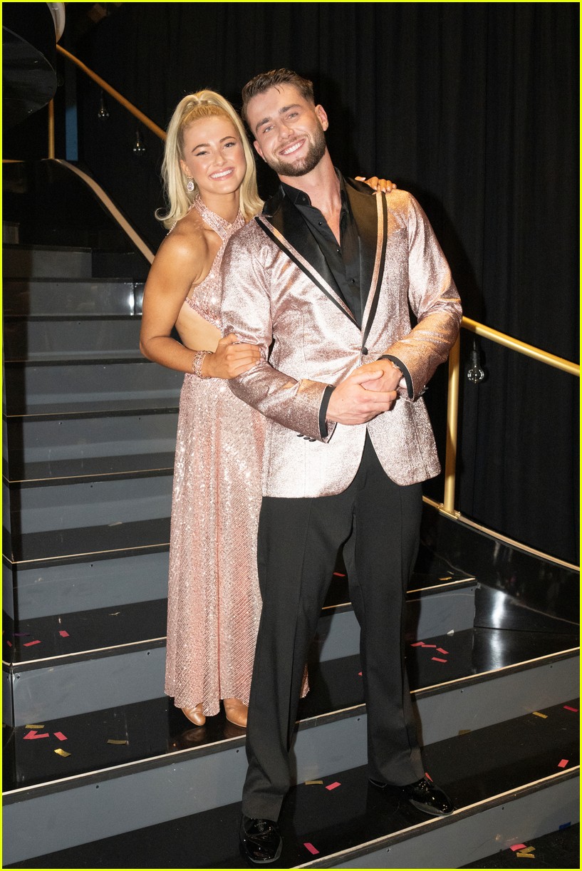 DWTS' Rylee Arnold Explains Why Harry Jowsey Was at Her Thanksgiving ...