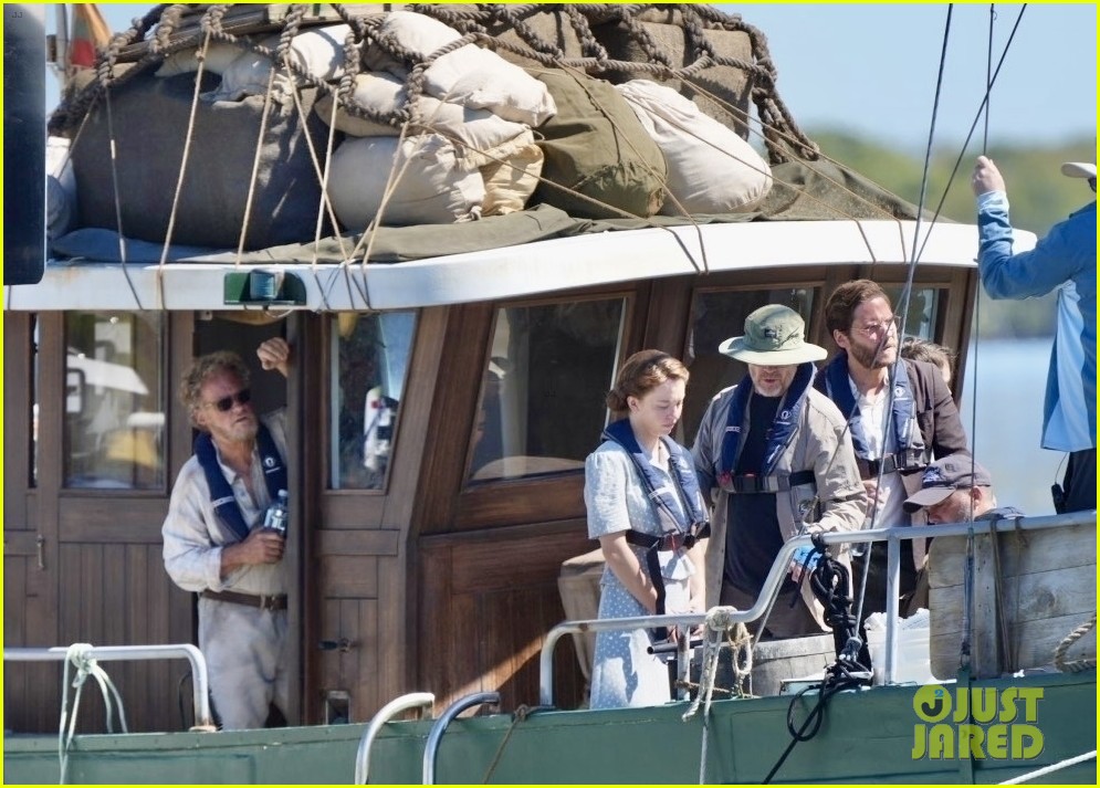 Sydney Sweeney Looks So Different as a Brunette While Filming New Movie ...