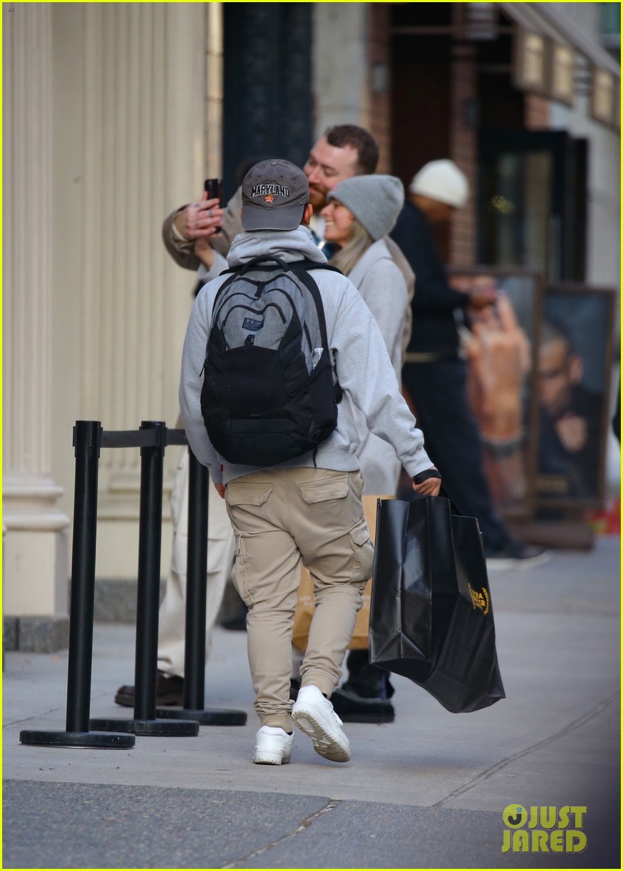 Sam Smith & Boyfriend Christian Cowan Share Loving Embrace During ...