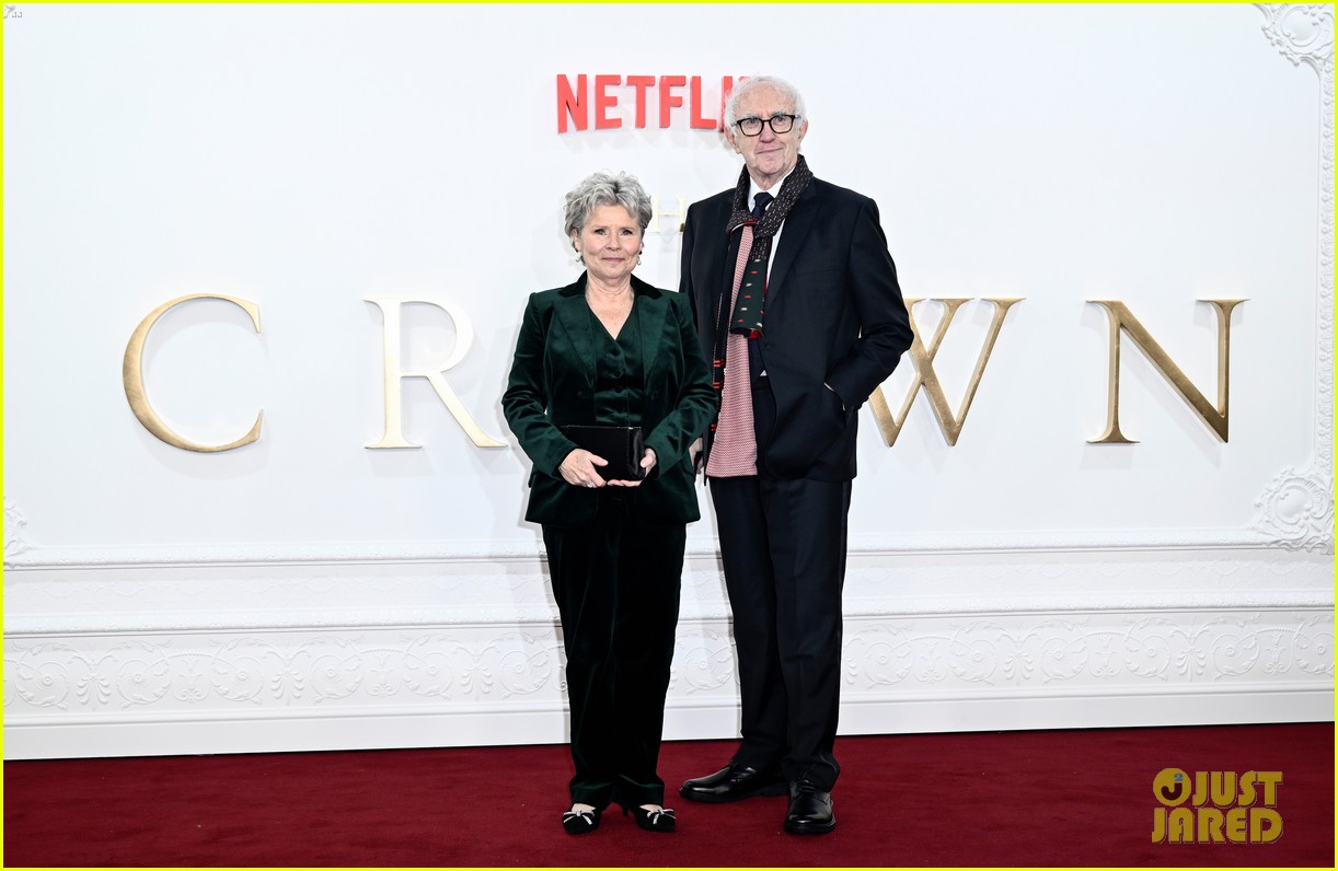 Princess Diana Stars Elizabeth Debicki & Emma Corrin Unite at 'The ...