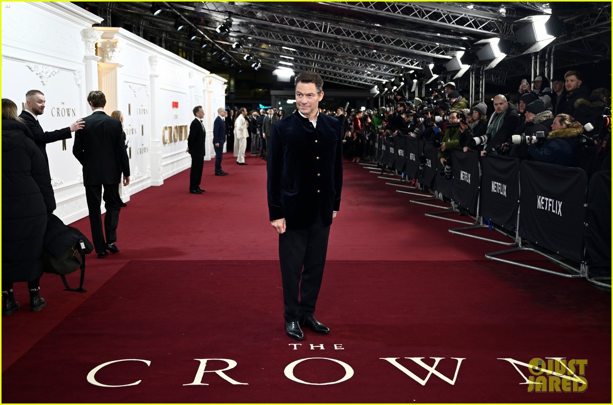 Princess Diana Stars Elizabeth Debicki & Emma Corrin Unite at 'The ...