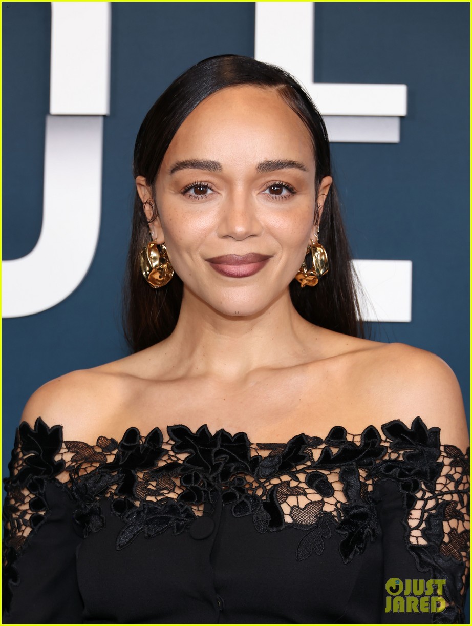 Mandy Moore & Edgar Ramirez Step Out for 'Dr. Death' Season Two ...