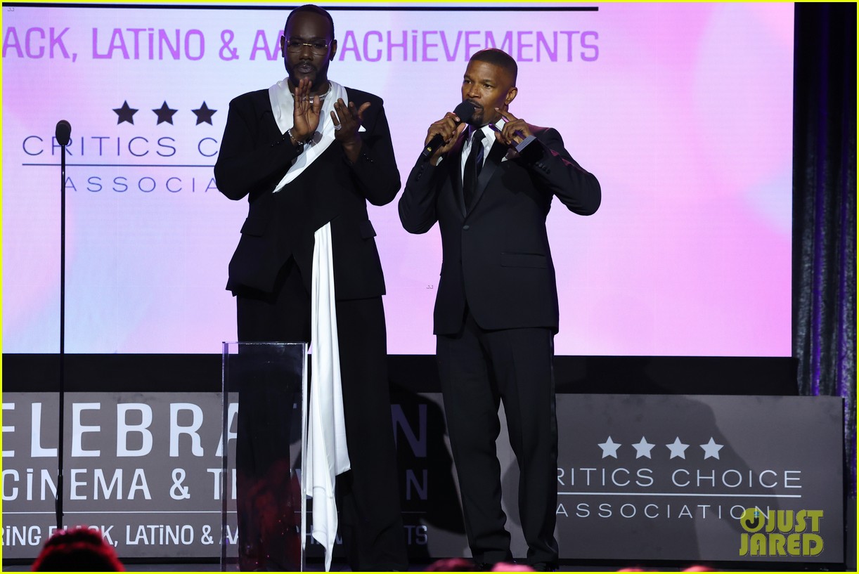 Jamie Foxx Gives Emotional Speech in First Appearance Since Medical ...