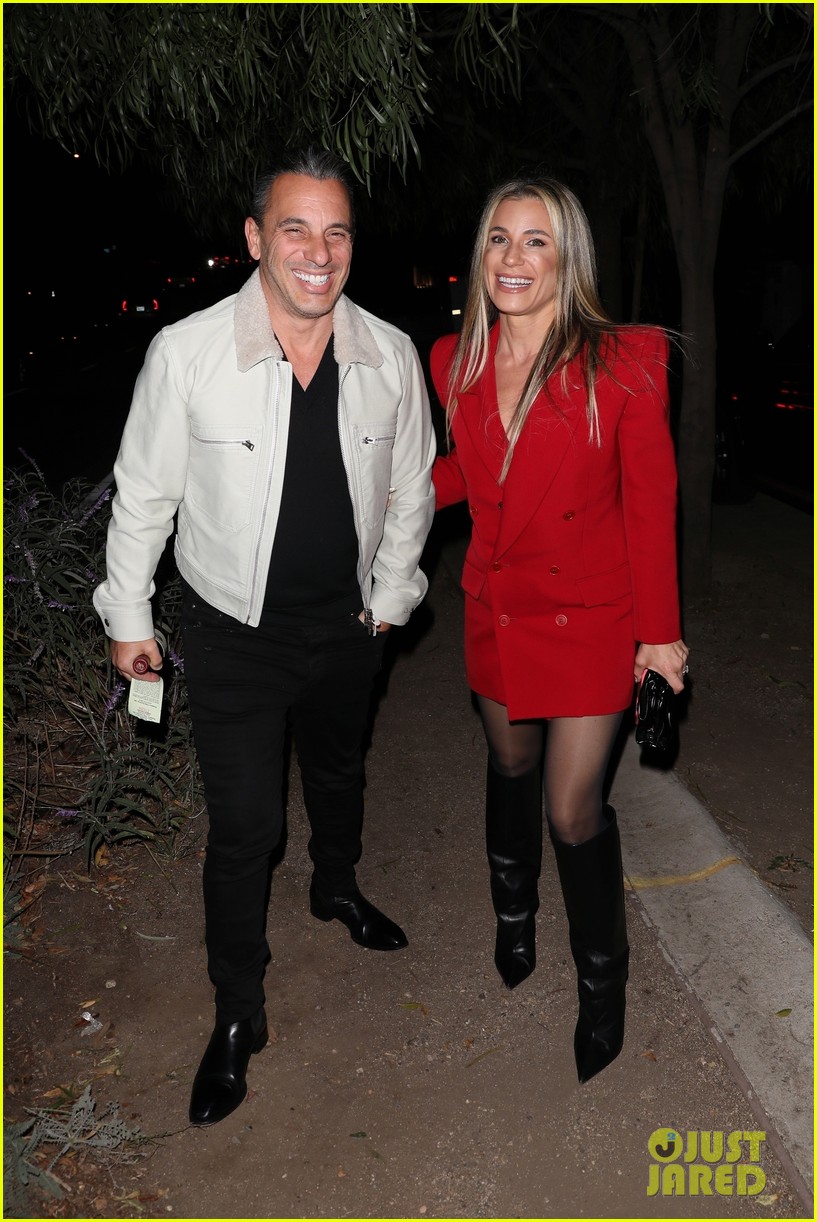 Joey King, Camila Mendes, & More Kick Off Festive Season at Producer ...