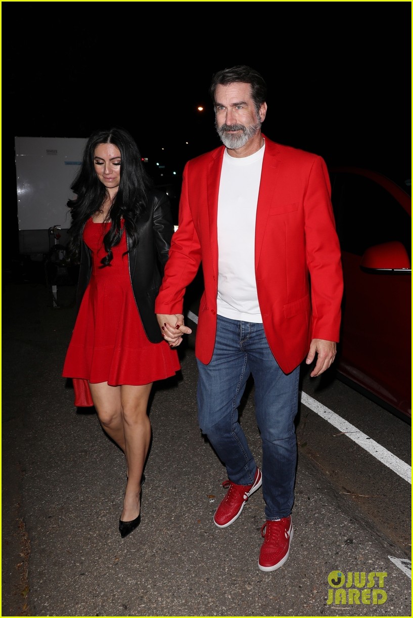 Joey King, Camila Mendes, & More Kick Off Festive Season at Producer ...