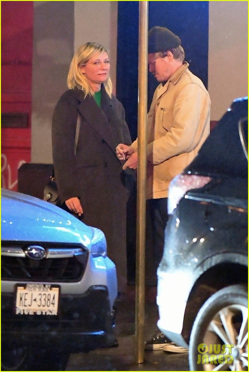 Jesse Plemons & Kirsten Dunst Grab Dinner at One of NYC's Hottest ...