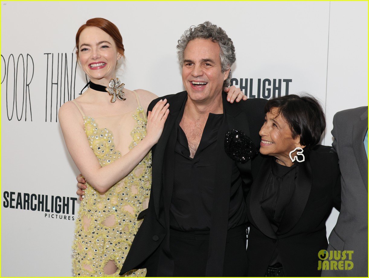 Emma Stone Celebrates 'Poor Things' NYC Premiere With Mark Ruffalo ...
