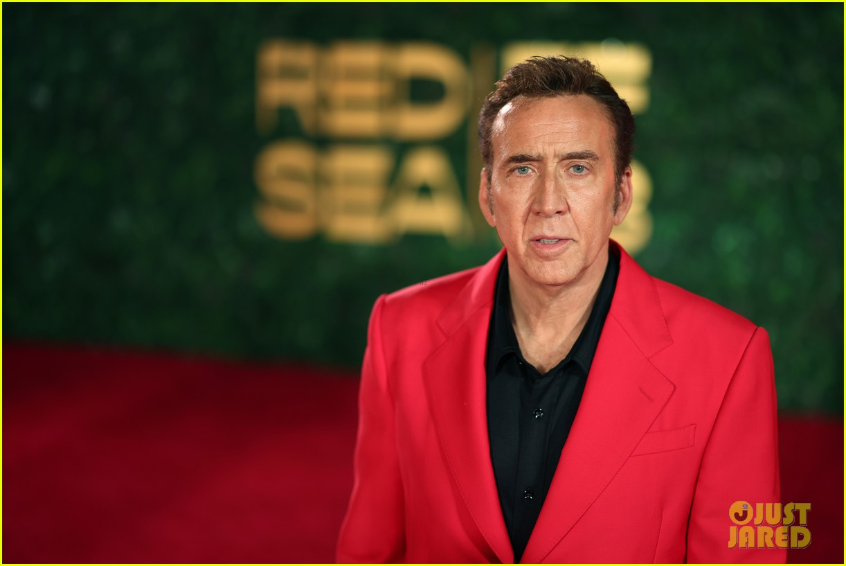 Hollywood A-Listers Walk Red Carpet in Saudi Arabia for Red Sea Film ...