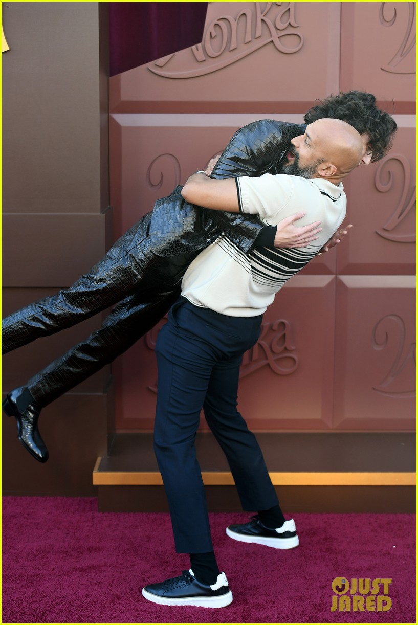 Keegan-Michael Key Lifts Timothee Chalamet In a Big Hug at 'Wonka' LA Premiere: Photo 4993777 ...