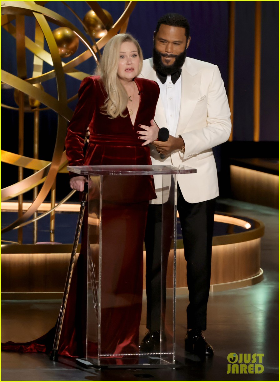 Anthony Anderson Opens the 2023 Emmy Awards With Monologue & Musical ...
