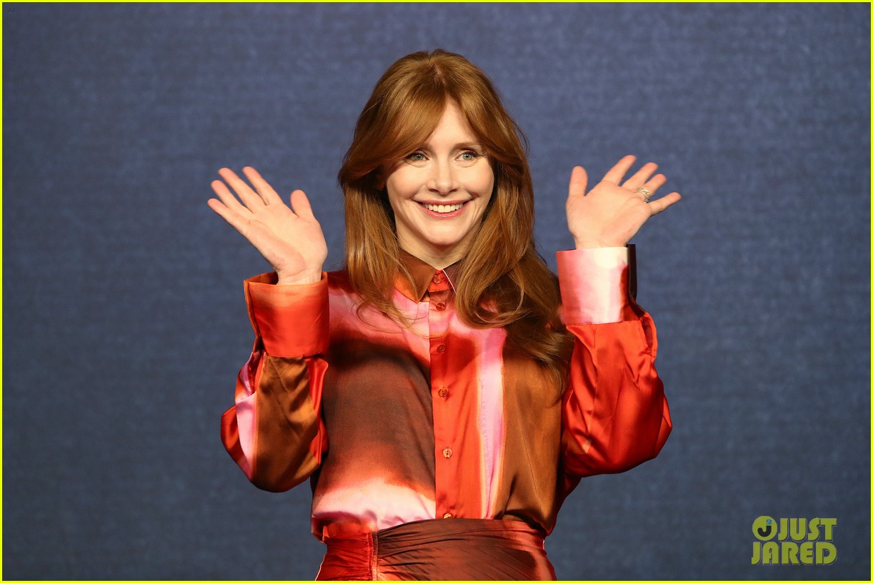 Henry Cavill, Bryce Dallas Howard & Sam Rockwell Hype Up New Movie ...