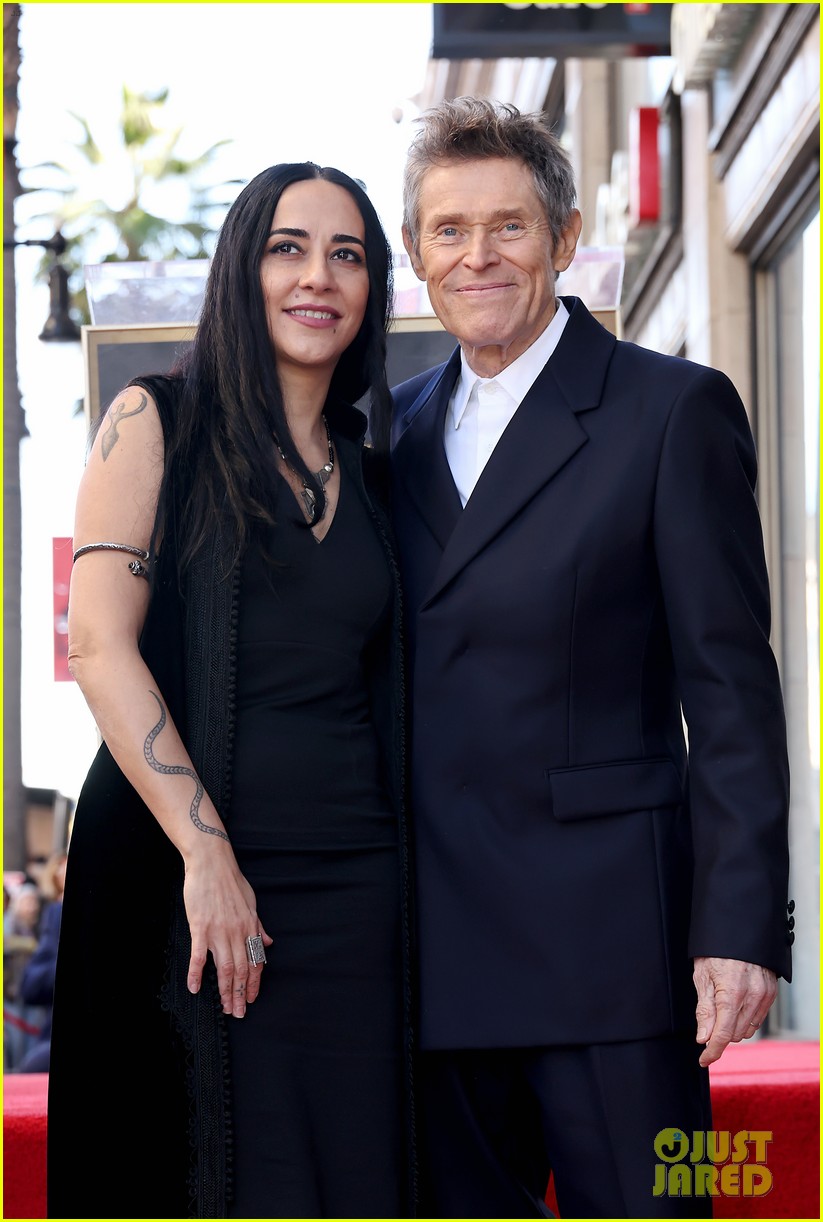 Willem Dafoe Gets Support From Pedro Pascal, Mark Ruffalo, & More at ...