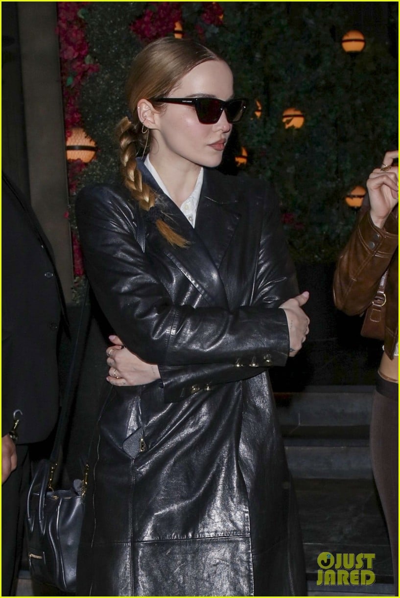 Dove Cameron & Boyfriend Damiano David Spotted at Dinner with Friends ...