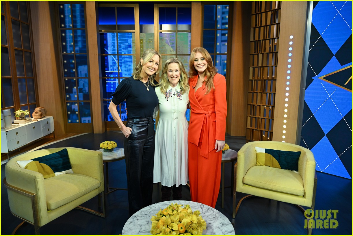 'The Help' Stars Emma Stone & Bryce Dallas Howard Ran Into Each Other ...