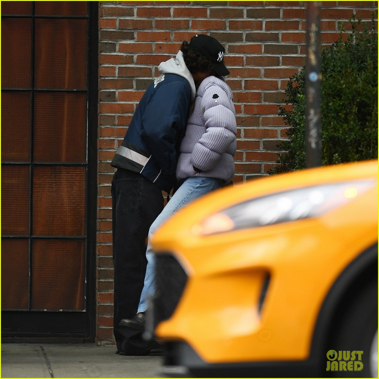 Euphoria's Dominic Fike Spotted Kissing Emma Roberts' Younger Sister ...