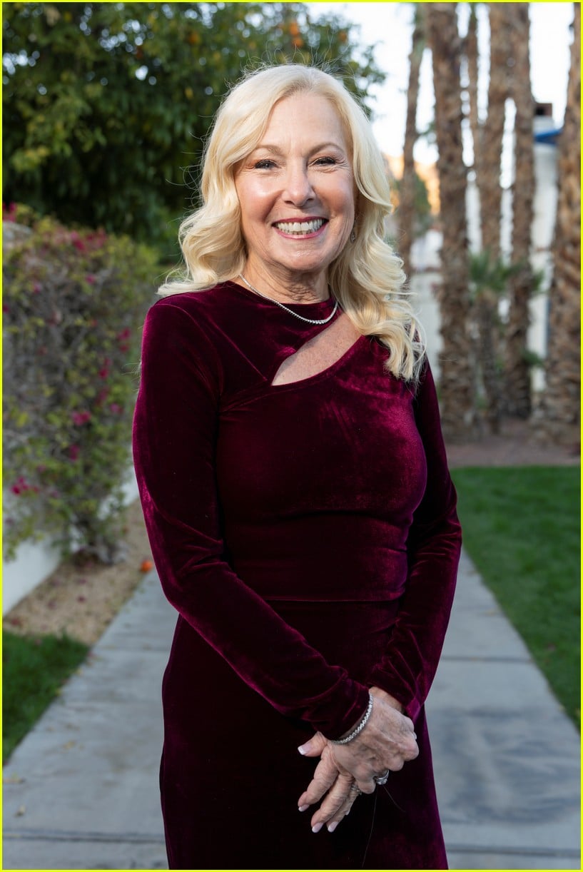 'The Golden Wedding' Full Guest List & Photos of 30+ Bachelor Nation ...